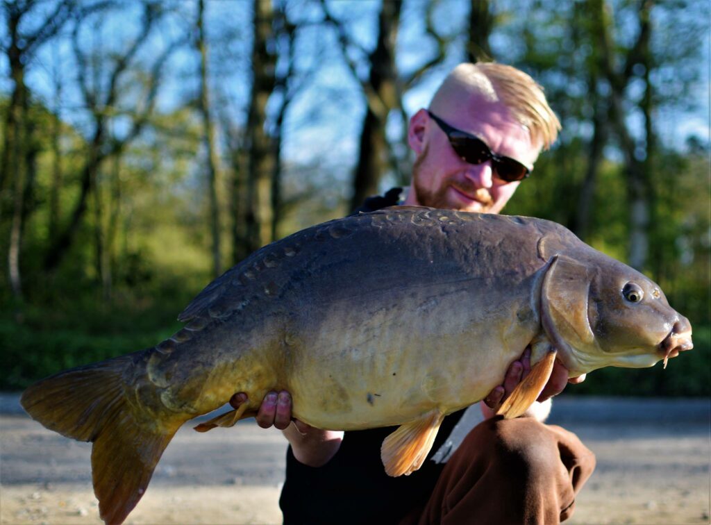 FOXS CARP WATER (Lancashire) - Day Ticket Lakes