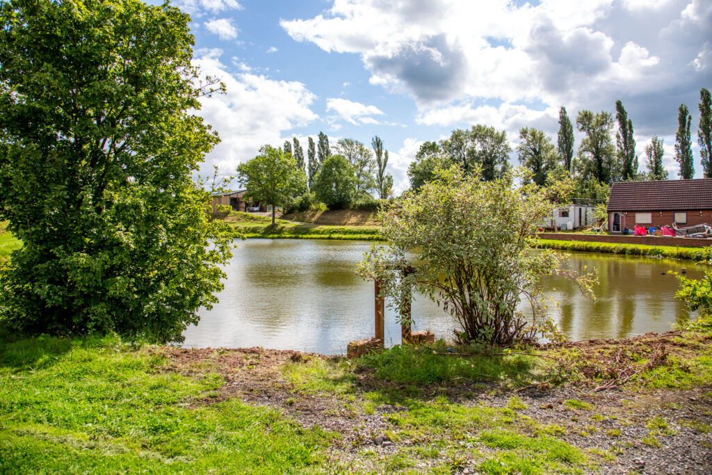 Hampton Springs Fishery (Cheshire) - Day Ticket Lakes